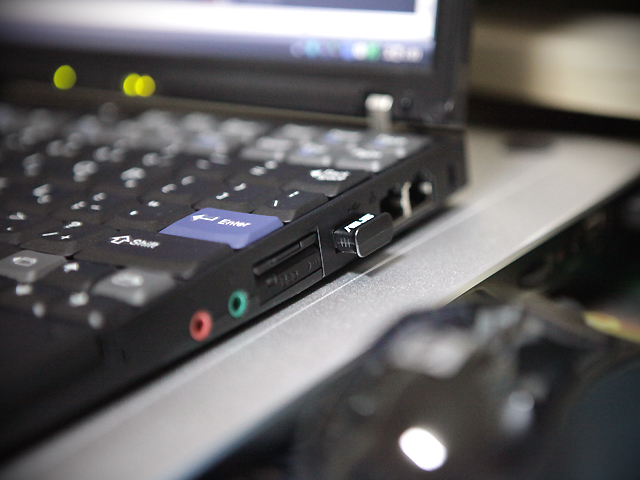 TPHOLIC - 자유게시판 - X40에게 날개를 달아 주었습니다. SSD는 아닙니다.