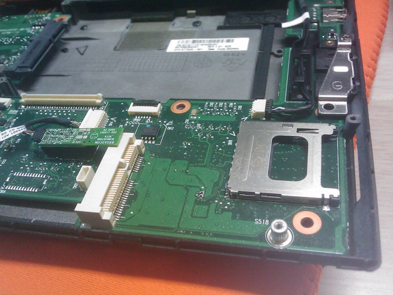 TPHOLIC - 자유게시판 - HP 넷북에 브로드컴 HD 디코더 장착 성공기