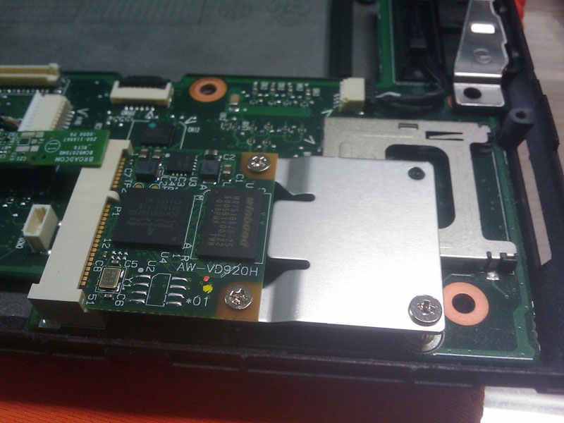 TPHOLIC - 자유게시판 - HP 넷북에 브로드컴 HD 디코더 장착 성공기
