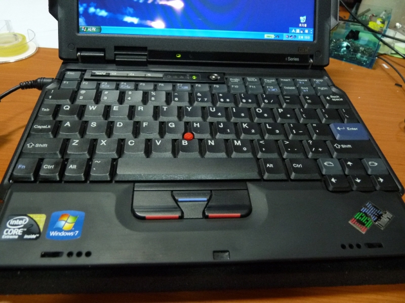 TPHOLIC - 자유게시판 - ThinkPad S30 후속 S31 을...