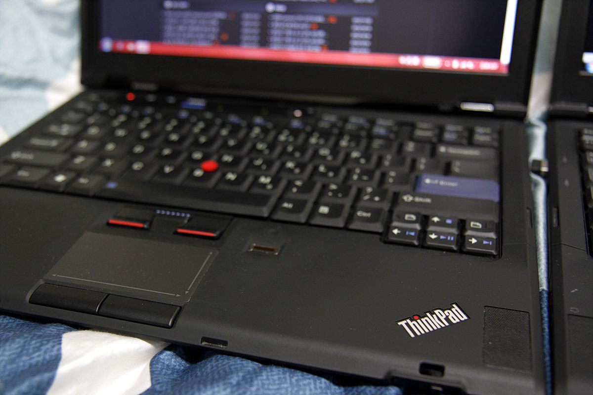 TPHOLIC - 유저Think갤러리 - 또 다시 만난 x301 그리고 아내의 x300.